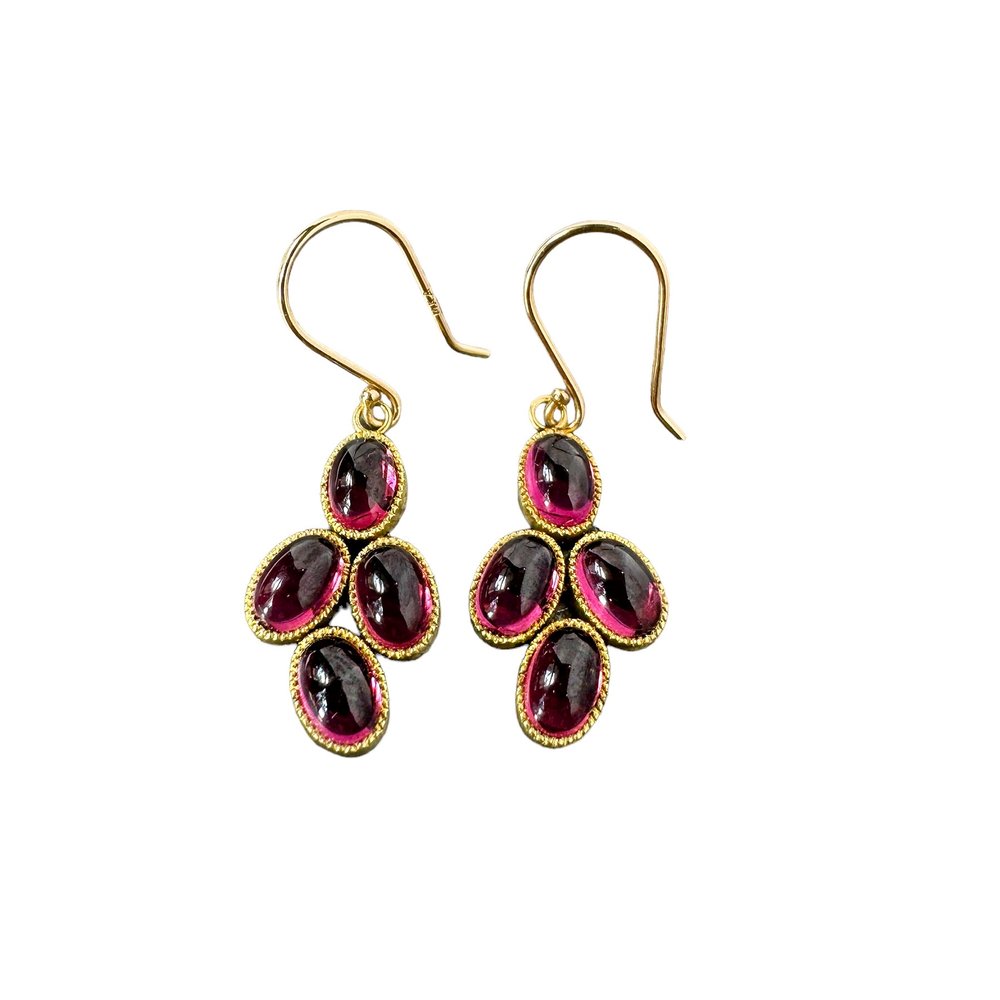 Rhodolite Garnet and 18k Gold Cluster Earrings – Quercus Raleigh